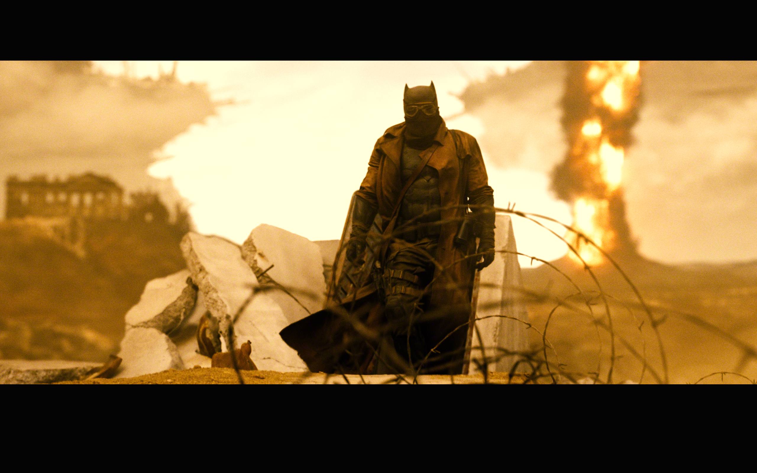 Batman v Superman - Dawn of Justice - Batman in the Desert Compound ...